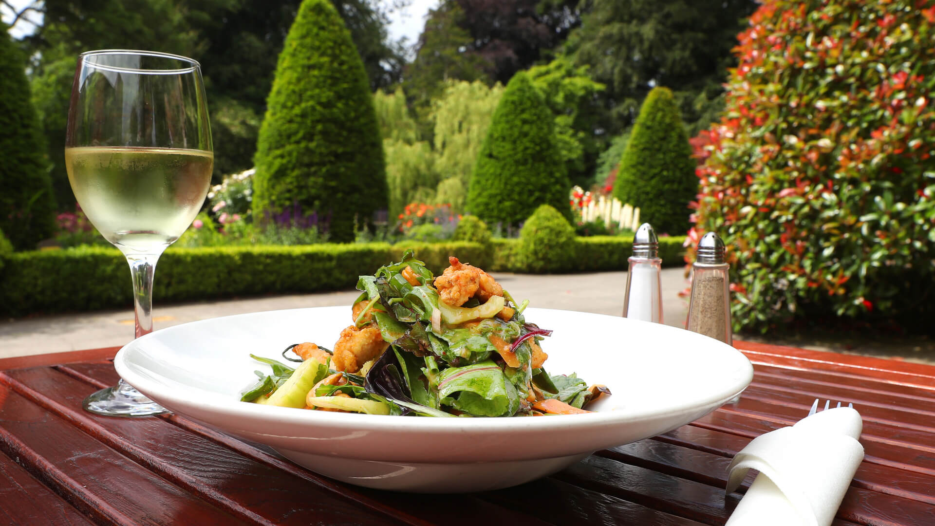 Terrace Bar & Lounge in Dundalk | Ballymascanlon Hotel